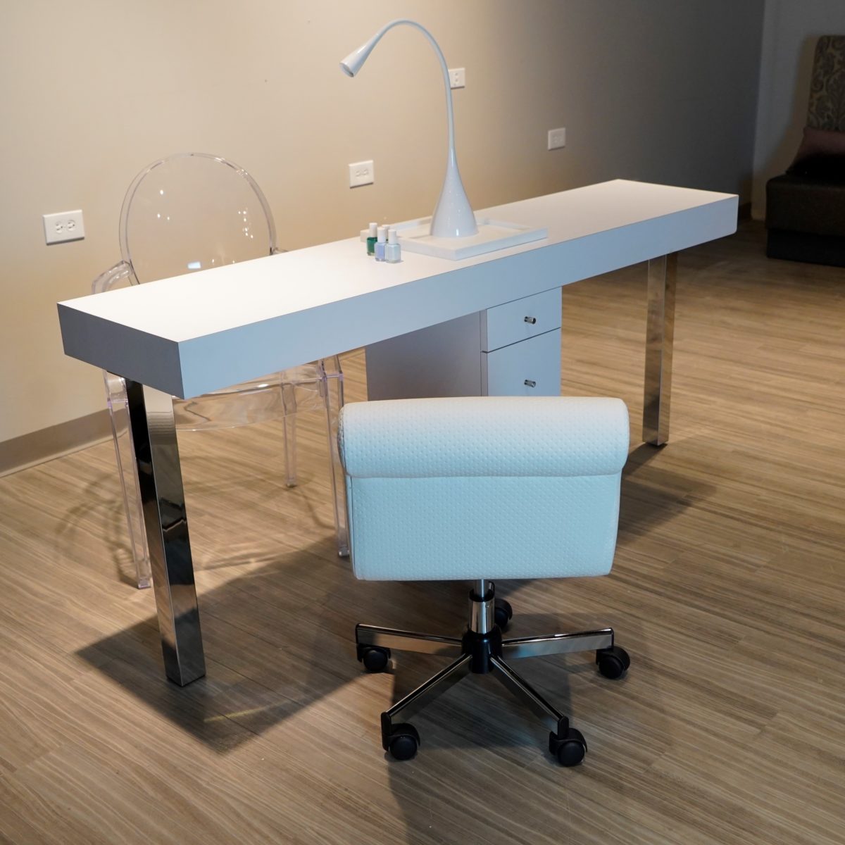 Scroll Manicure Technician Task Stool | Michele Pelafas